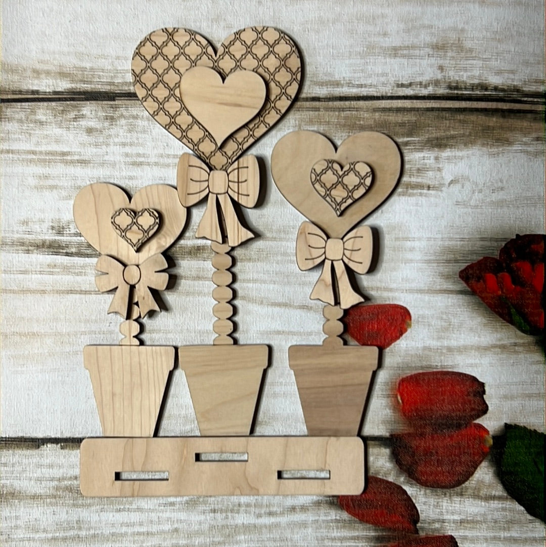 Triple Heart Stand – Beyond-Designs